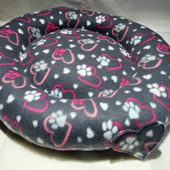 Cat | Custom Made Adorable Fleece Cat Beds | Poshmark